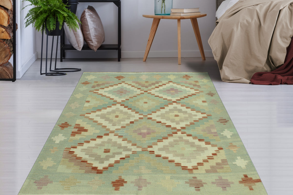Sangat Agharr Ivory/Lt. Green Rug, 4'1 x 5'8 – Noori Rug